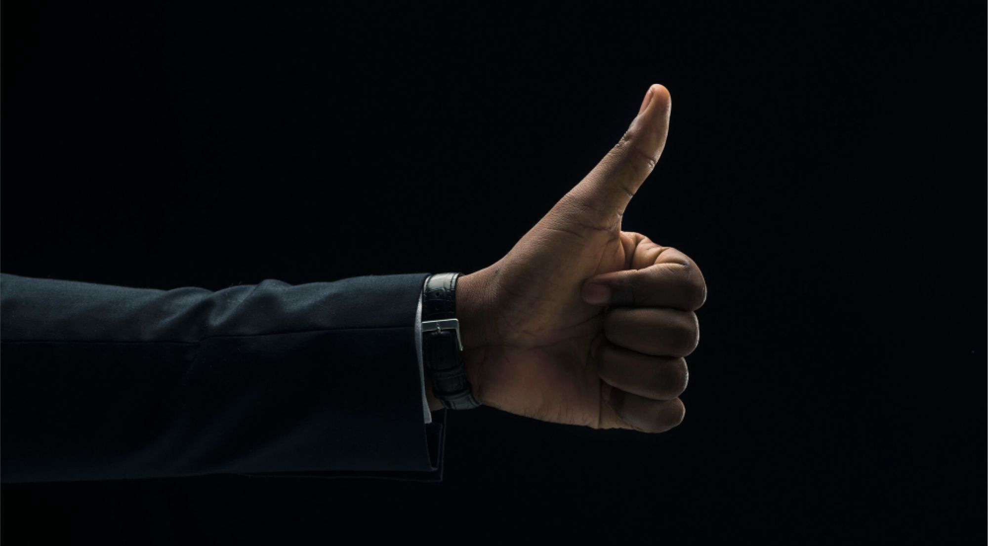 What is peer recognition at work: Meaning, examples and best practices