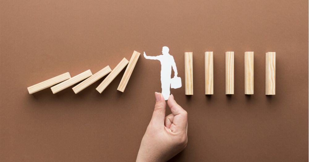 How to identify employee strengths and weaknesses: 40+ examples