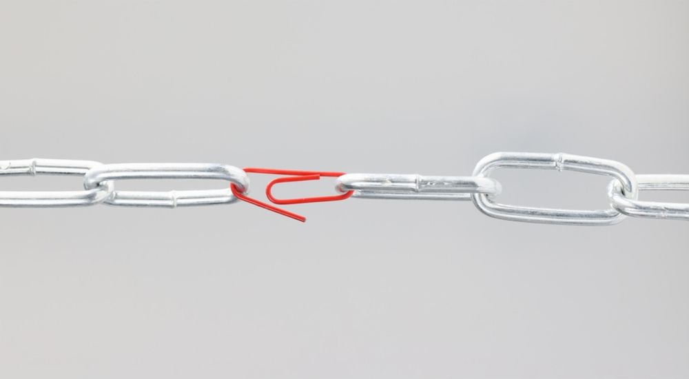 How to identify employee strengths and weaknesses: 40+ examples