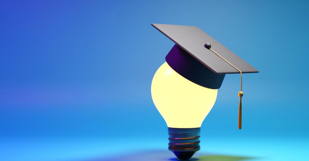 Employee spotlight questions: 175+ creative ideas for 2025