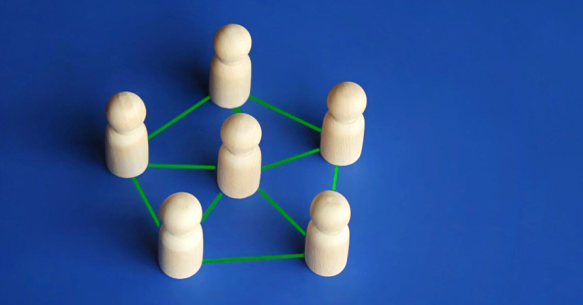 Top 85+ employee benefits survey questions to ask in 2025