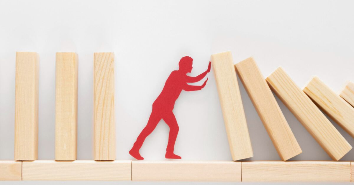 How to reply to negative feedback in the workplace with 30+ examples