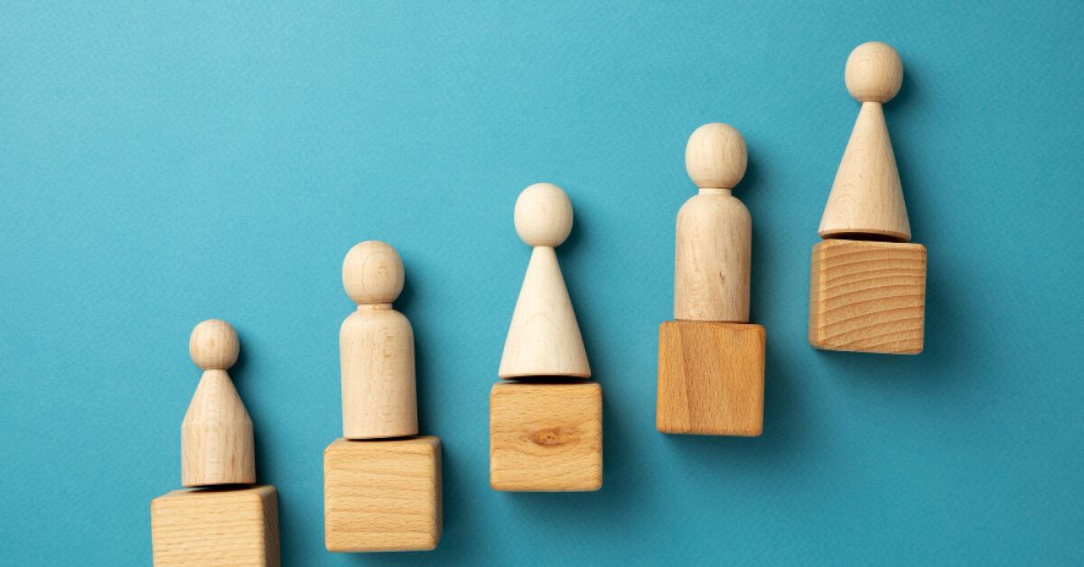 Top 20 employee engagement initiatives to maximize workplace engagement