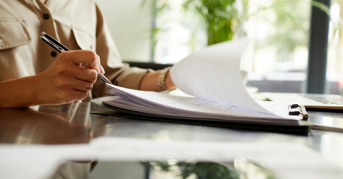 What is gaslighting in the workplace: Examples and tips to handle it as ...