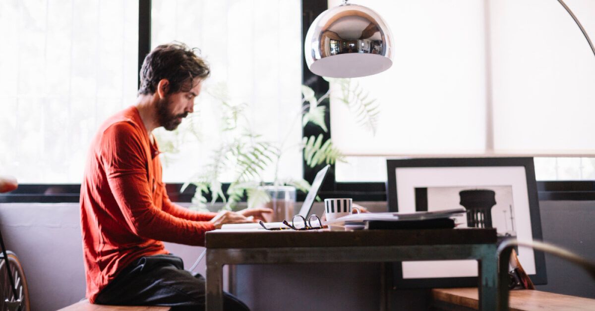 Hybrid work schedule: How it works, best practices & top examples