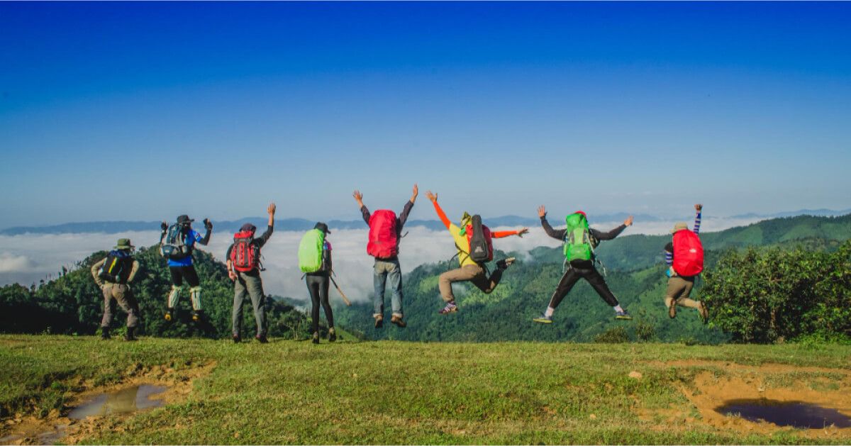 150+ Outdoor team-building activities, events, and games for employees ...