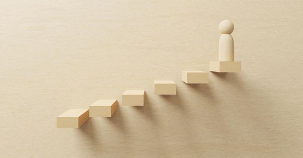 What is career progression: Examples and tips to follow to create the ...