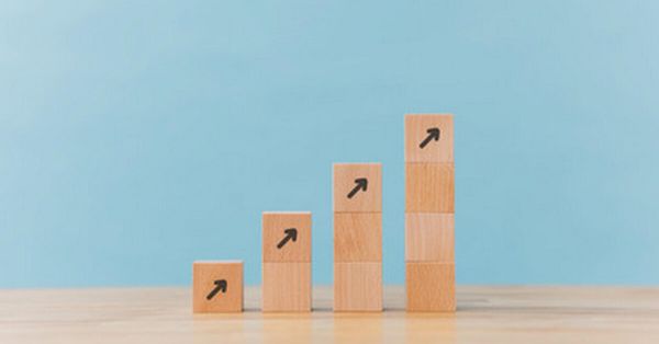 Workplace communication feedback loop: Examples, challenges, and ...